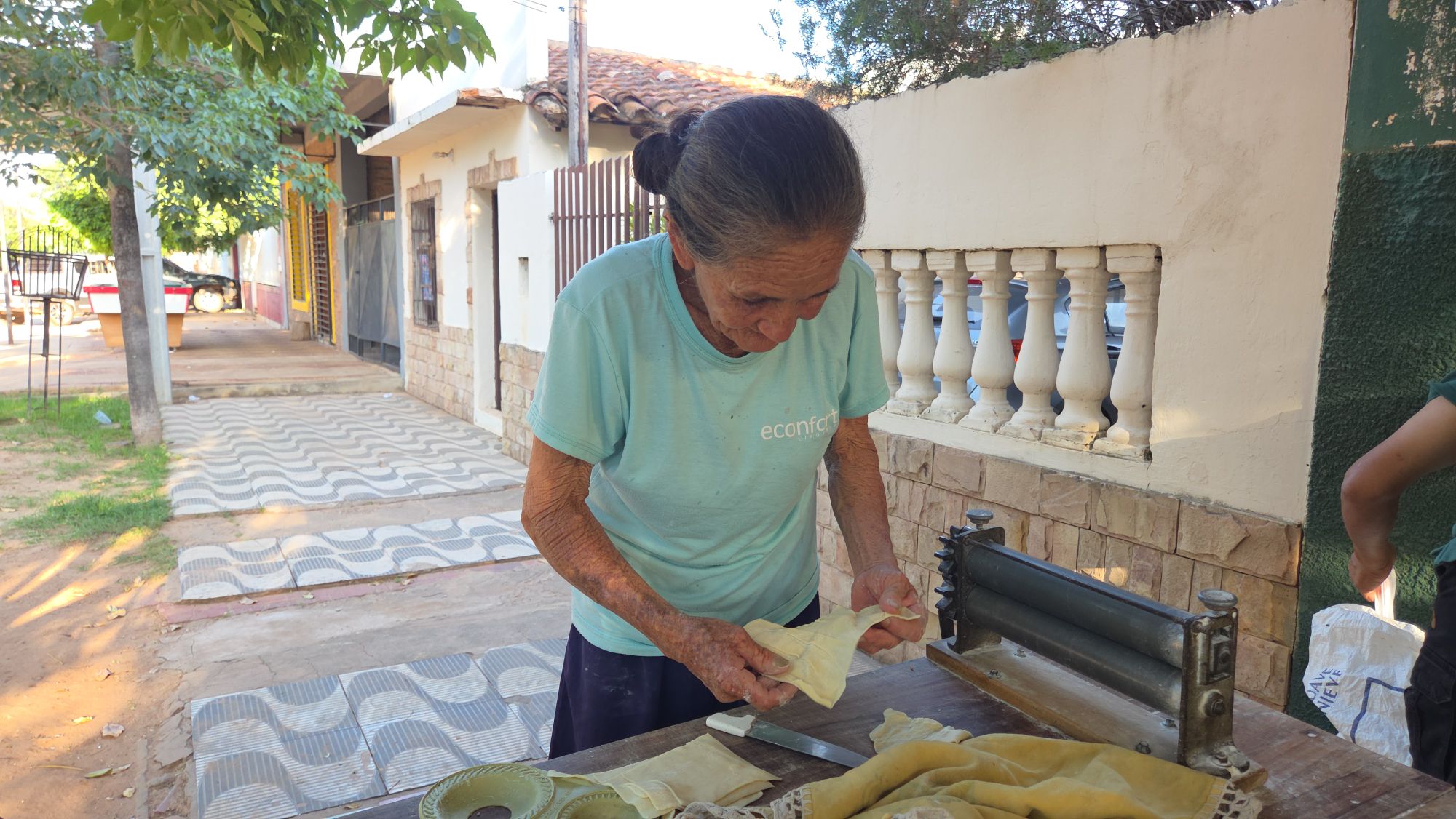 La mujer que pedalea su historia: Doña Marina, 49 años de trabajo y ...